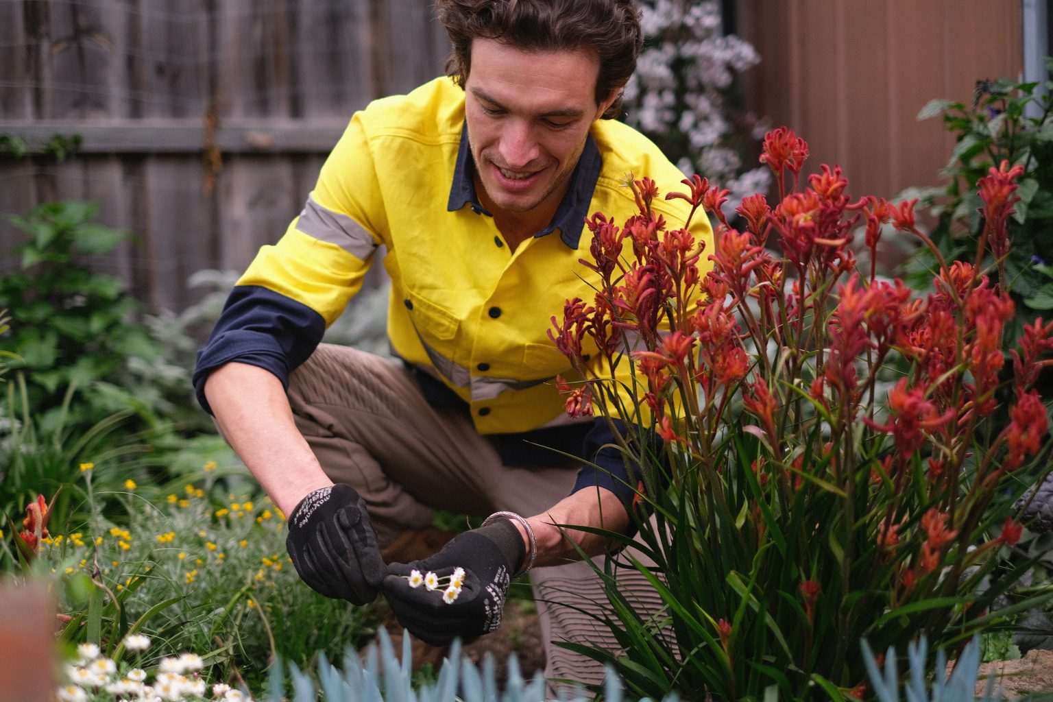 What Should I Look For When Hiring Professional Gardening Services